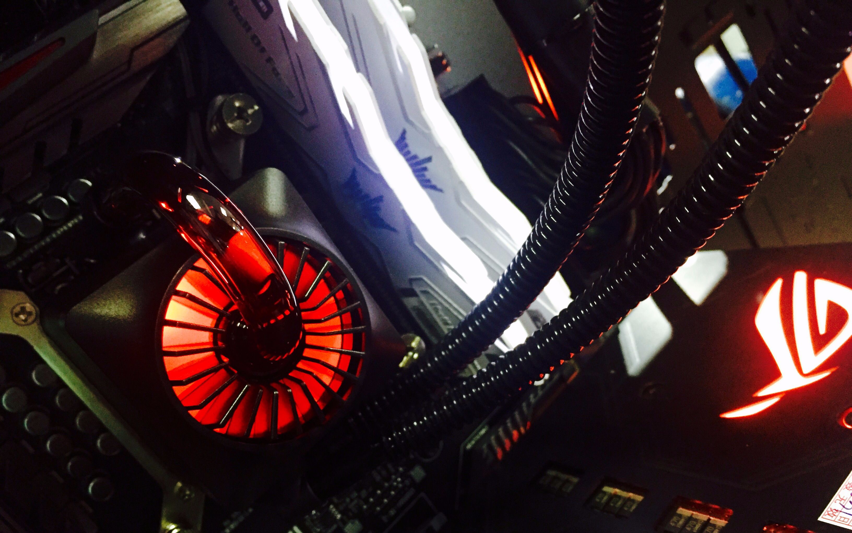 内存频率高低对整体性能影响多大?高价的DDR3600和亲民的DDR...
