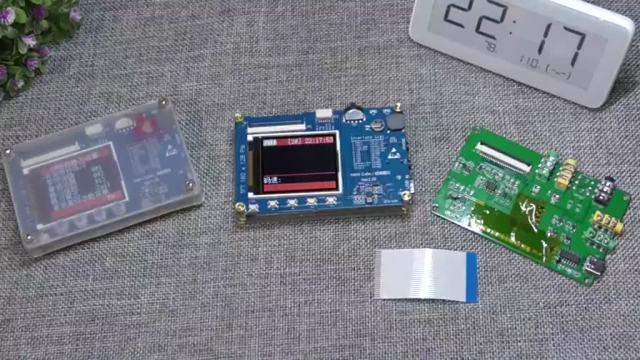 .b>器装上解码板,收到的信号被解码成字母数字