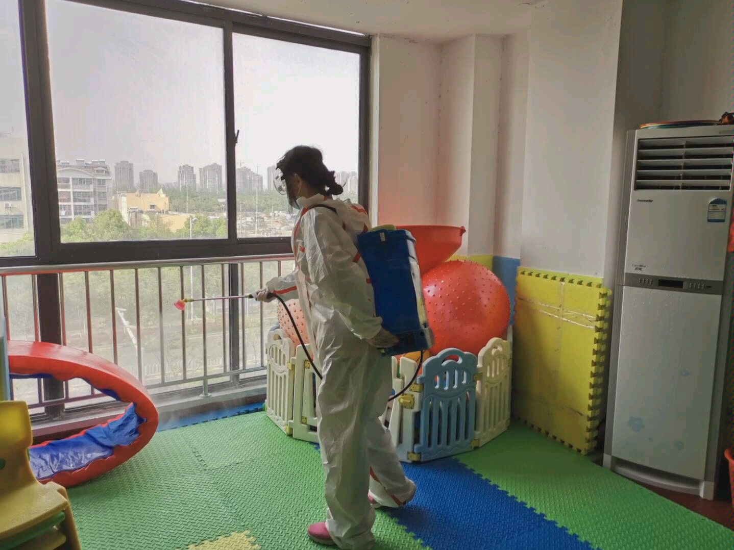 【劳动节】一位疫情防控志愿者的点滴行动