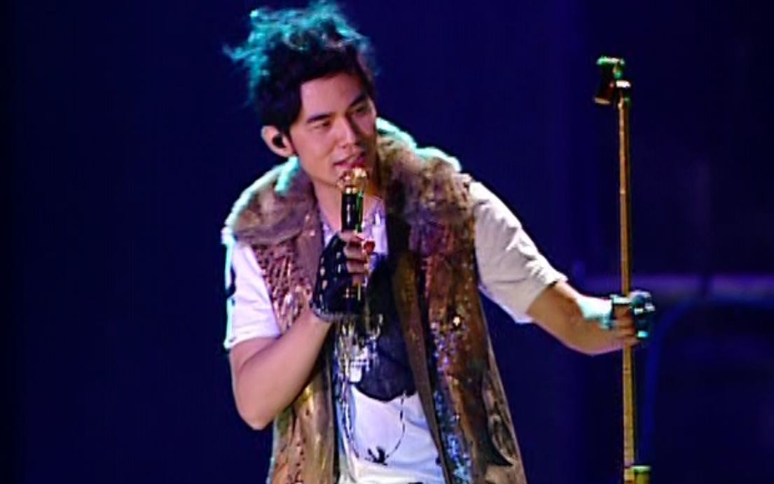 退后 - 周杰伦 2007世界巡回演唱会 高清收藏版~那时候的杰伦还没喝...