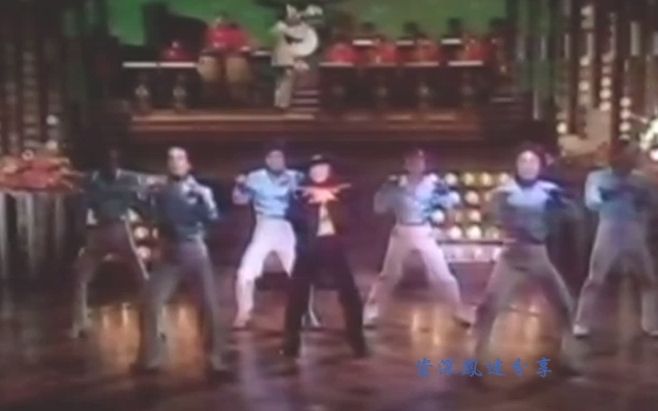 来看看1977年 24岁的凤飞飞 一段长达两分多钟的舞蹈~ 集潇洒帅气于...