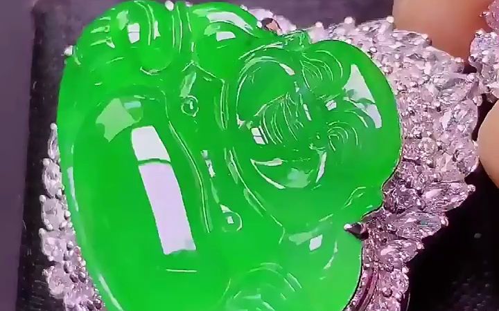 天然缅甸老坑a货冰种阳绿大肚佛公18k金镶嵌翡翠吊坠挂件