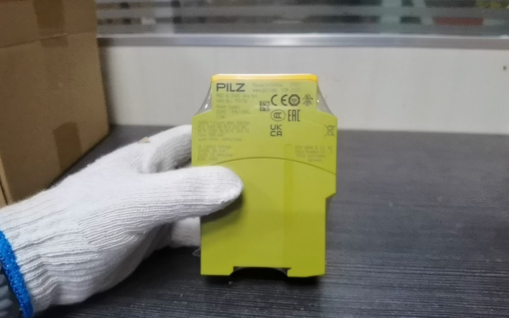 上海航欧销售PILZ安全继电器PNOZ X4 24VDC 现货查询