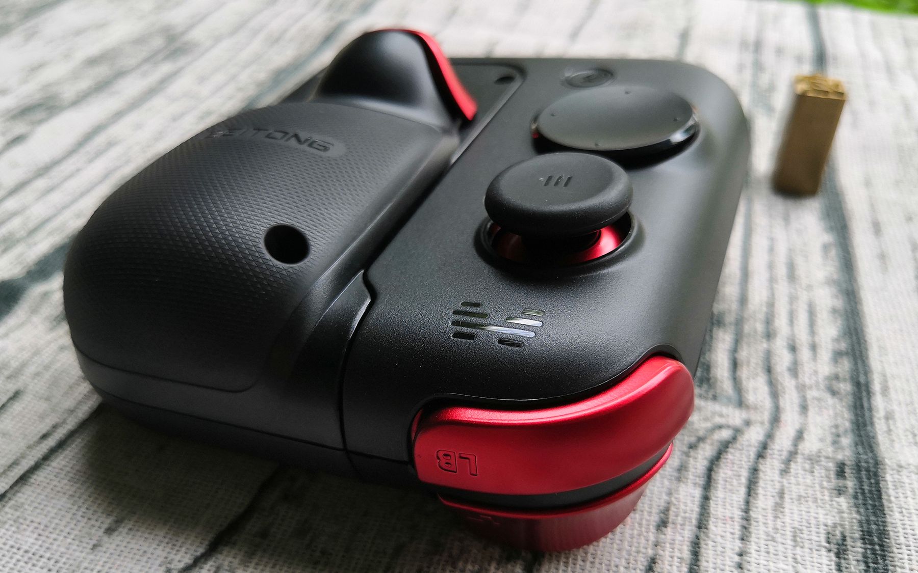 北通G2游戏手柄体验,原来《王者荣耀》连胜就这么简单!