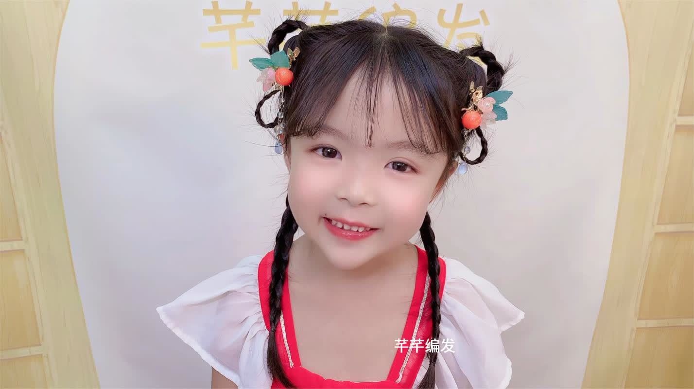 女儿穿汉服,旗袍都可以扎这款古风发型,扎法简单又好看