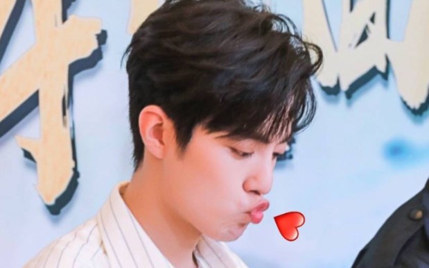 陈情令实火,微博一小时5个热搜,在微博上挂了一天!开心～