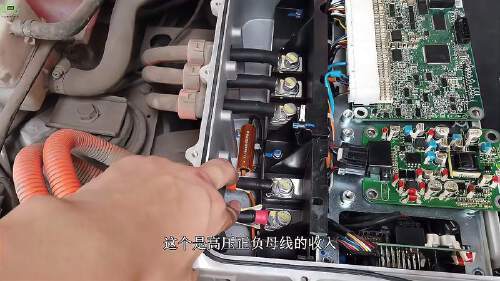 拆解长安新能源核心部件!电机控制器电路板维修全解析