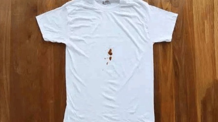 衣服染上血迹别担心,.