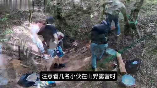 几个大学生竟然在荒野发现钢结构地下堡垒!