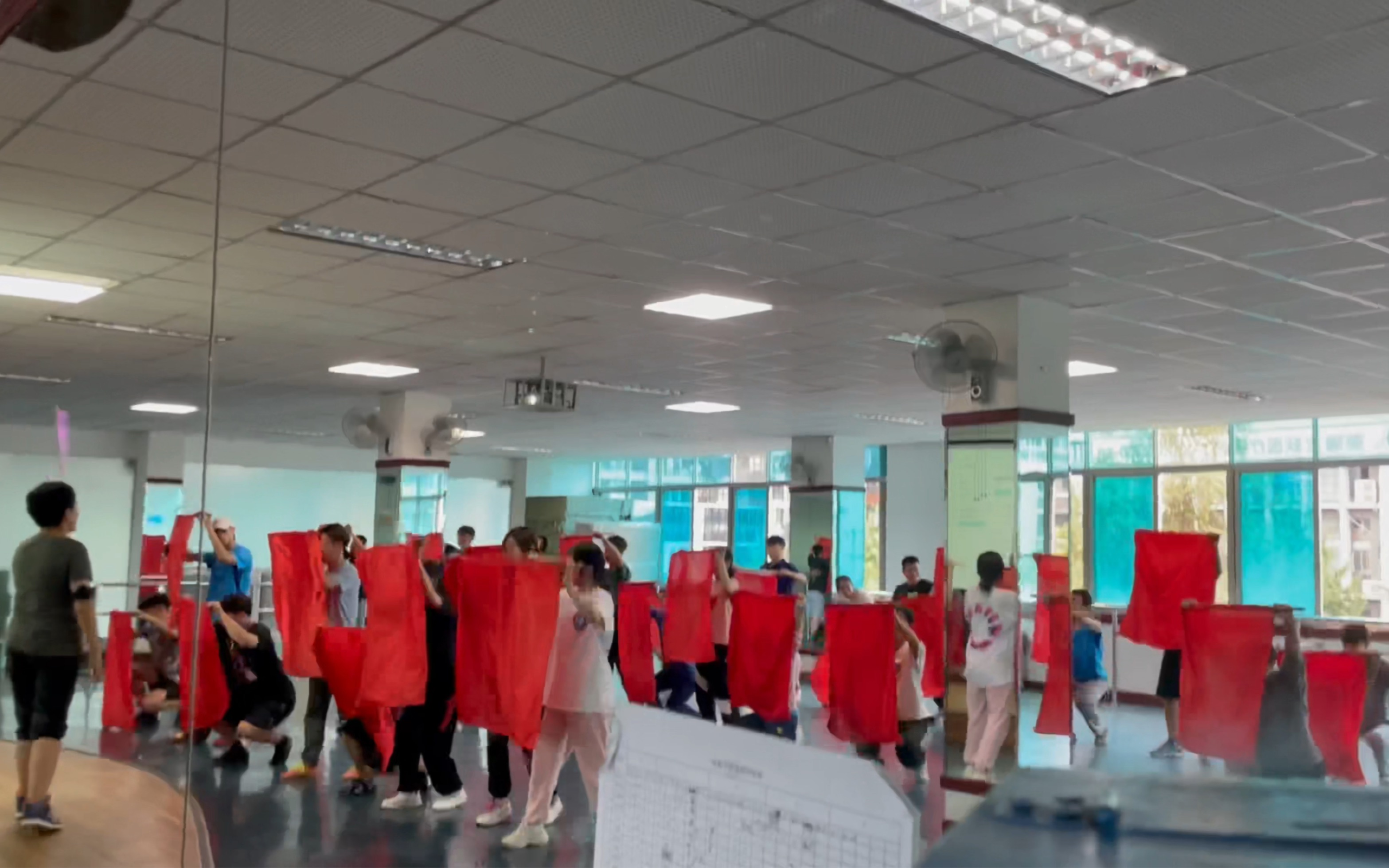 大学期末考试红旗操分享3,可适用用运动会开幕式
