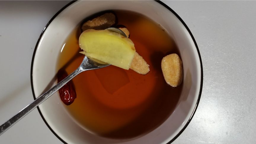 每天早上喝一杯生姜水,长期喝会有什么好处?解决了很多人的困扰