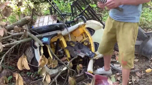 用摩托车减震器制作弹簧座椅,坐起来简直太舒服了