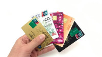 你家有长期不用的银行卡和信用卡吗? 别不当回事, 要早知道就好了