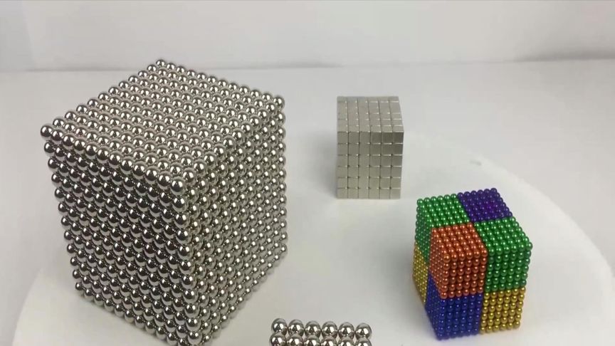 彩色磁球制作巨型立方体模型