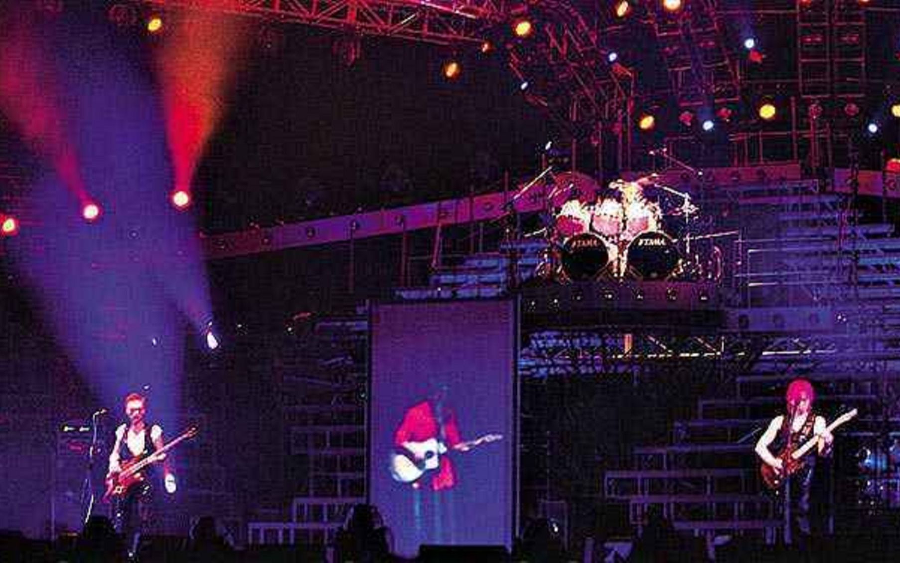 2003 Beyond 超越 Beyond Live 03上海演唱会 自制完整版