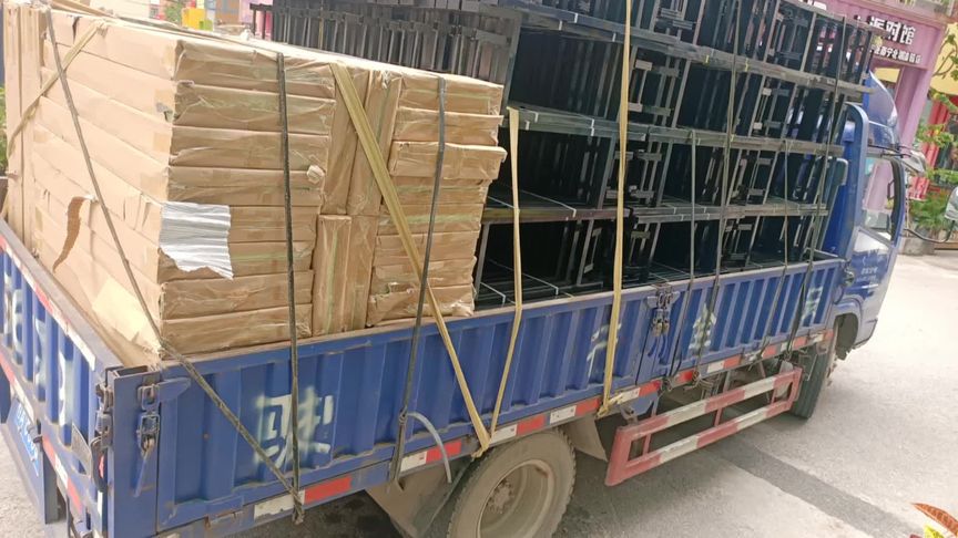 300张桌一上午完成送货安装,兄弟辛苦了#家具工厂 #会议桌