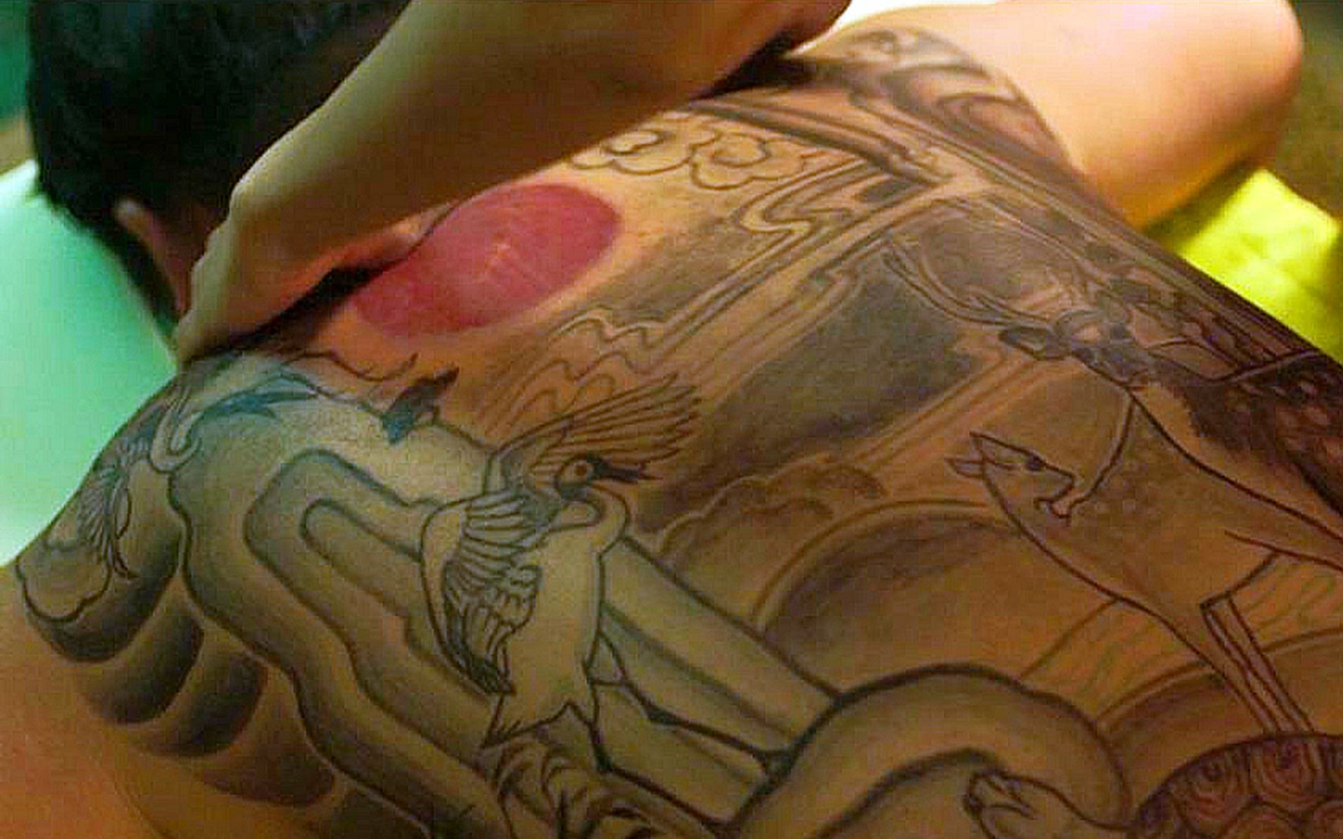 这是我见过最“酸爽”的按摩方式!太狠了,2022值得重温的韩国猛片