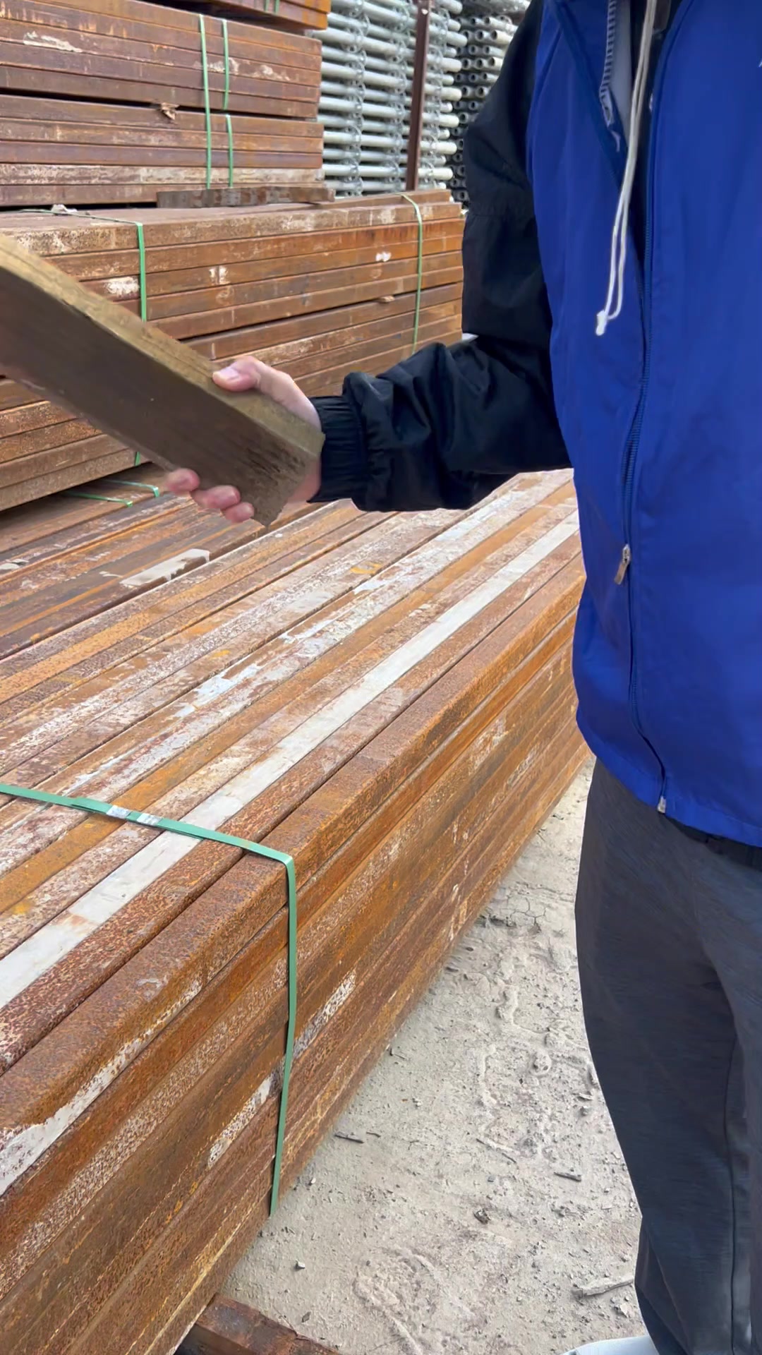 济南批发钢材报价!废钢都比新钢材合适! 济南批发工字钢、济南批发...