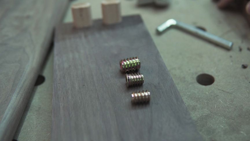 家具五金连接件分享-内外牙螺丝(预埋螺母)