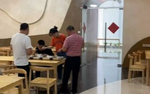 智慧食堂系统,助力食堂精细管控,智慧食堂一菜一价,1G精准计量,按需...