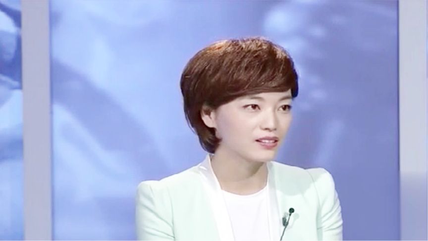 丈夫去国外开会 给家人买礼物刷了信用卡 妻子收到短信就质问丈夫