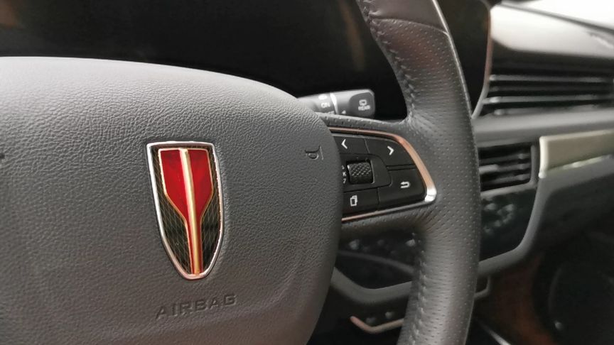 红旗HS5异响,实车证明,这算不算异响?我完全忽视它。