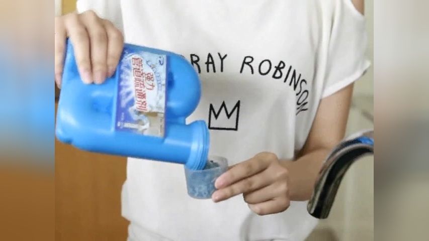 这是一款可以用来疏通管道,居家生活的“神器”