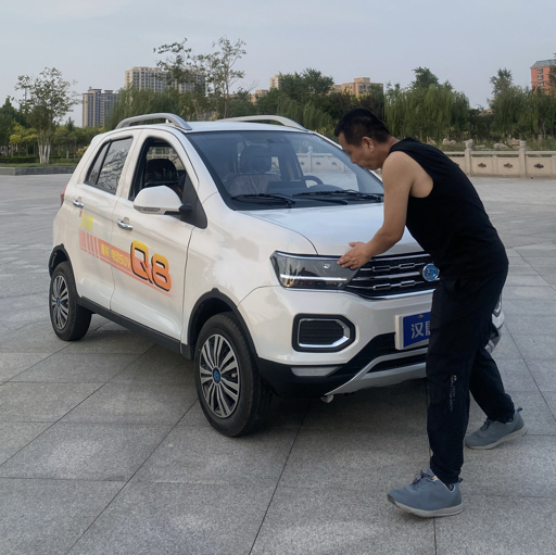 智慧开心电动四轮车 
