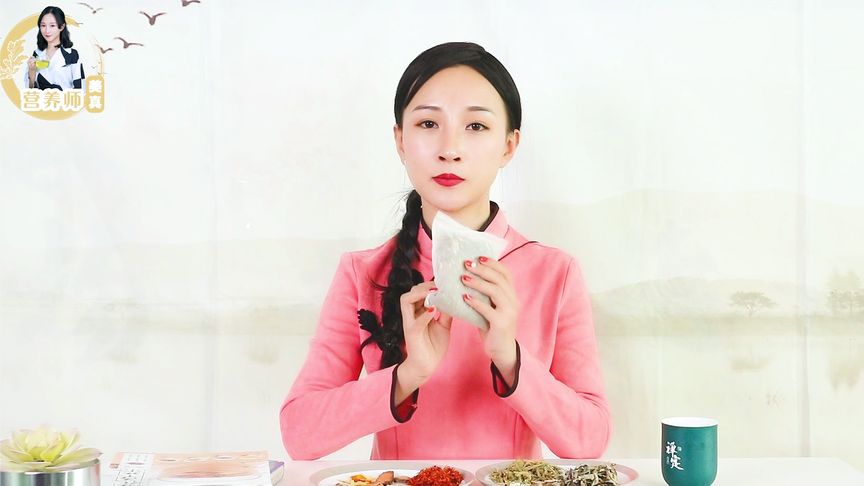 12味药材煮水泡脚,排寒祛湿,睡前泡一泡,脚臭、脚气没了!