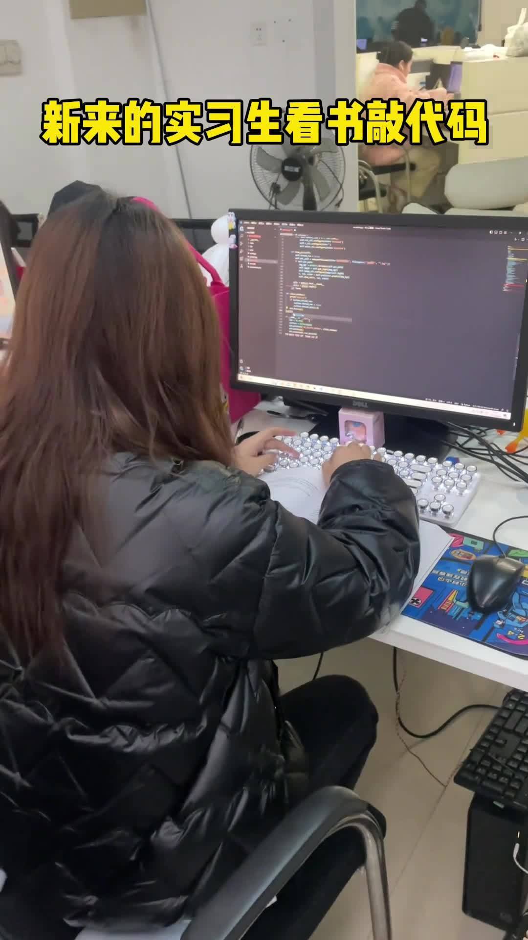 Python语法清晰,易于阅读。