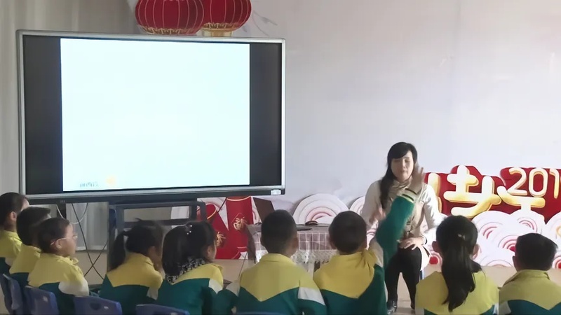 中班音乐韵律游戏《盖房子》视频+教案+课件+音乐+简谱