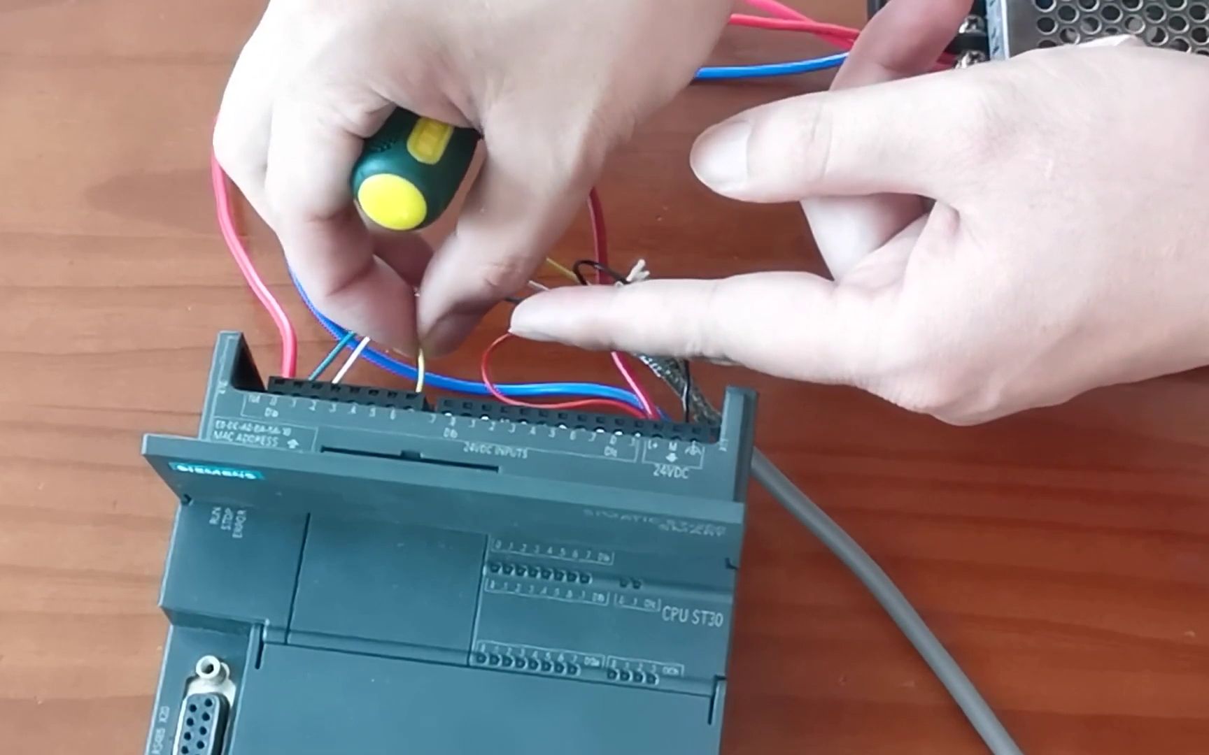 200Smart与编码器的接线