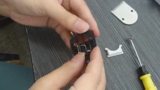 这么轻松的理发器刀头弹簧更换 你学会了吗?