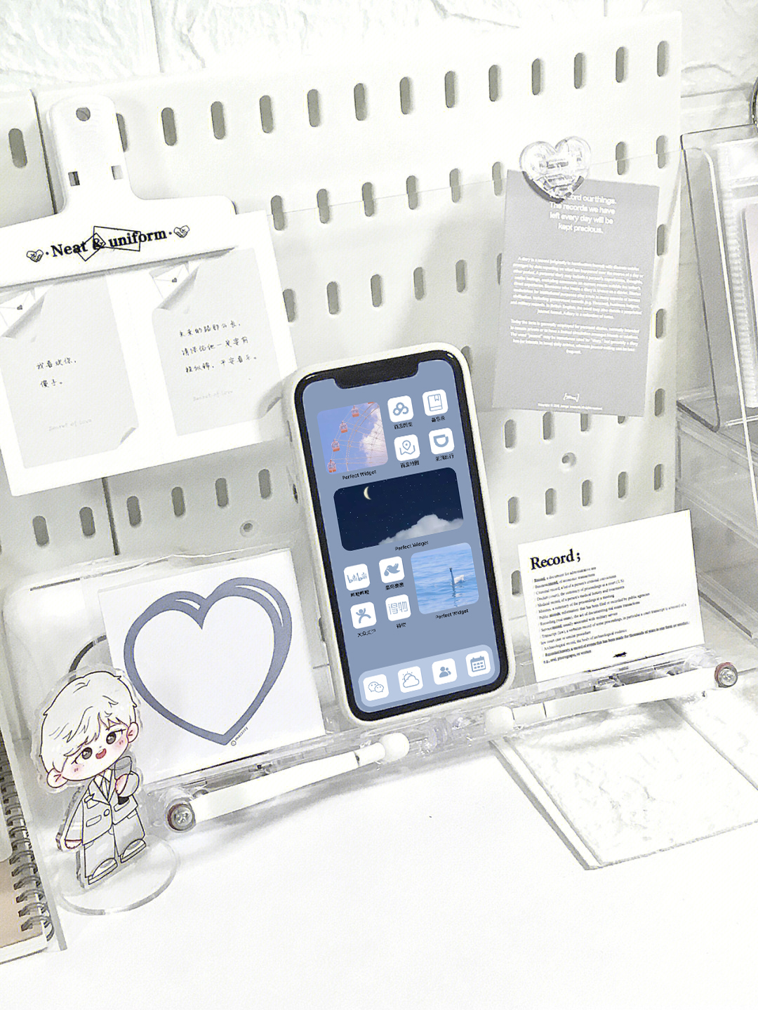 iPhone14装机必备丨绝美简约风桌面
