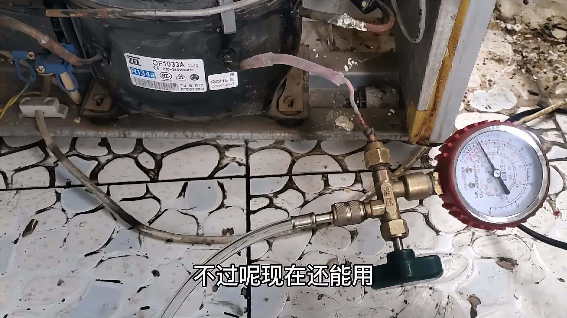 两门冰箱内漏,朱哥直接在冷藏室挂蒸发器,效果一样好