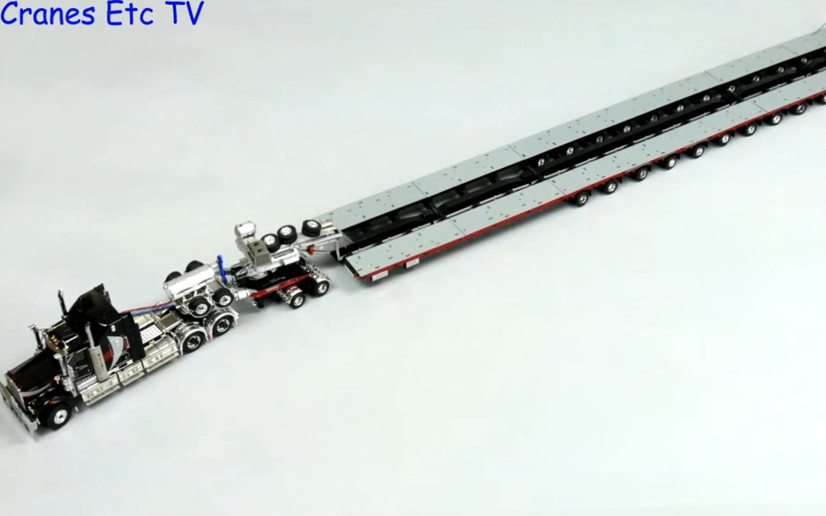 肯沃斯 Kenworth C509卡车 + 超长多轴运输拖板 静态模型