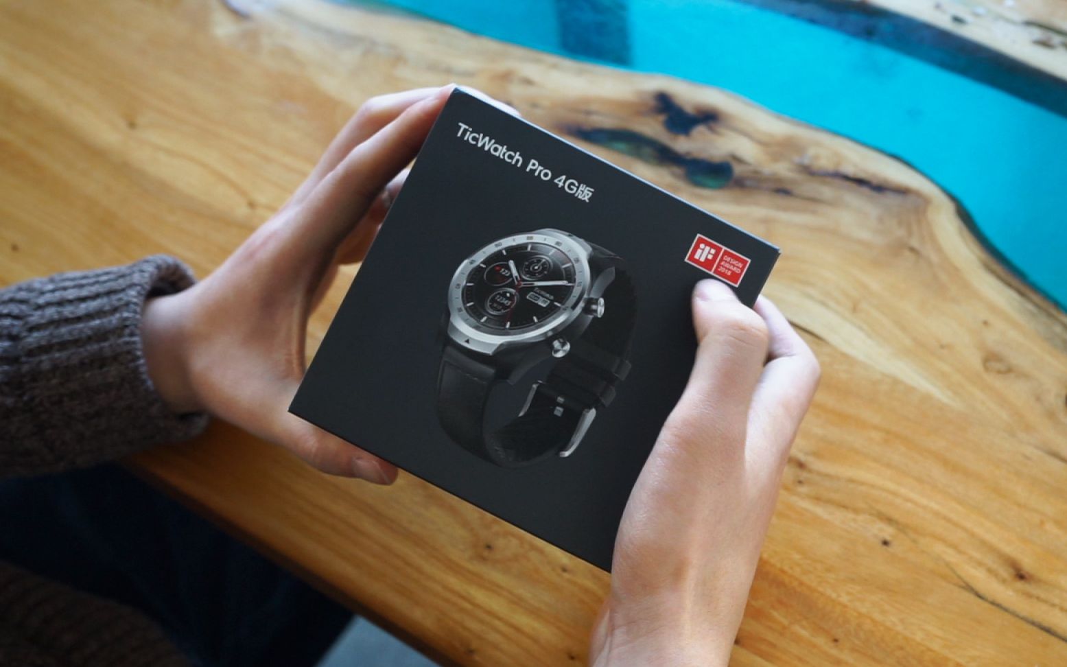 TicWatch Pro 4G开箱上手 自从买了它手机从此打入冷宫