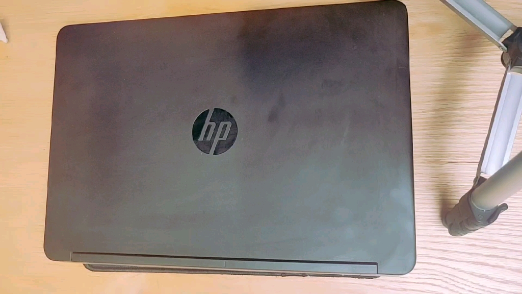 笔记本电脑简单拆装清灰换硅脂保养