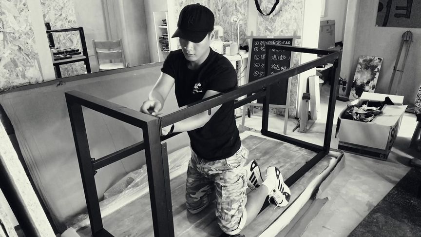 期待已久的实木桌终于到货了,#组装 #手工