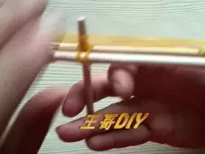 DIY动手做 用一次性筷子制作连发橡皮筋玩具枪
