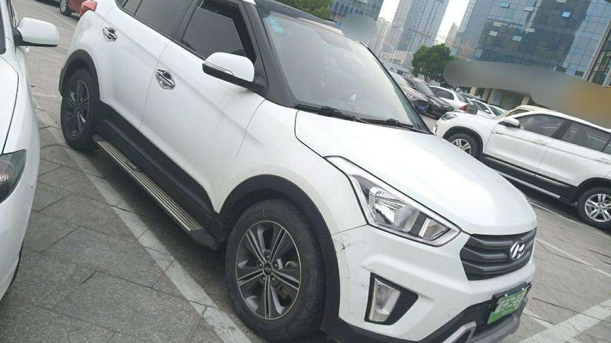 北京现代的ix25手自一体,落地多少钱?