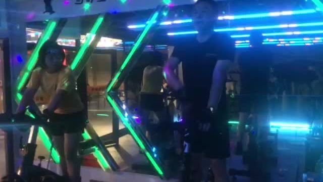 #动感单车 #舞动青春活力