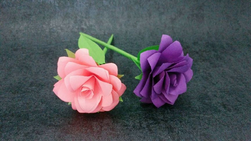 很漂亮的玫瑰花折纸,做法特别简单,小孩子也能看懂的手工