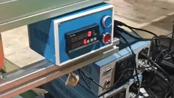 上海沃辉科技YX96A智能计数器流水线计数设定值报警输出。