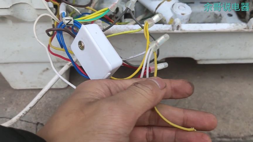 听师傅讲解老式双桶洗衣机脱水桶会转洗衣桶不转故障