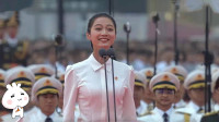 天安门领诵冯琳有多优秀?能歌善舞会主持,母亲自豪:真是我女儿