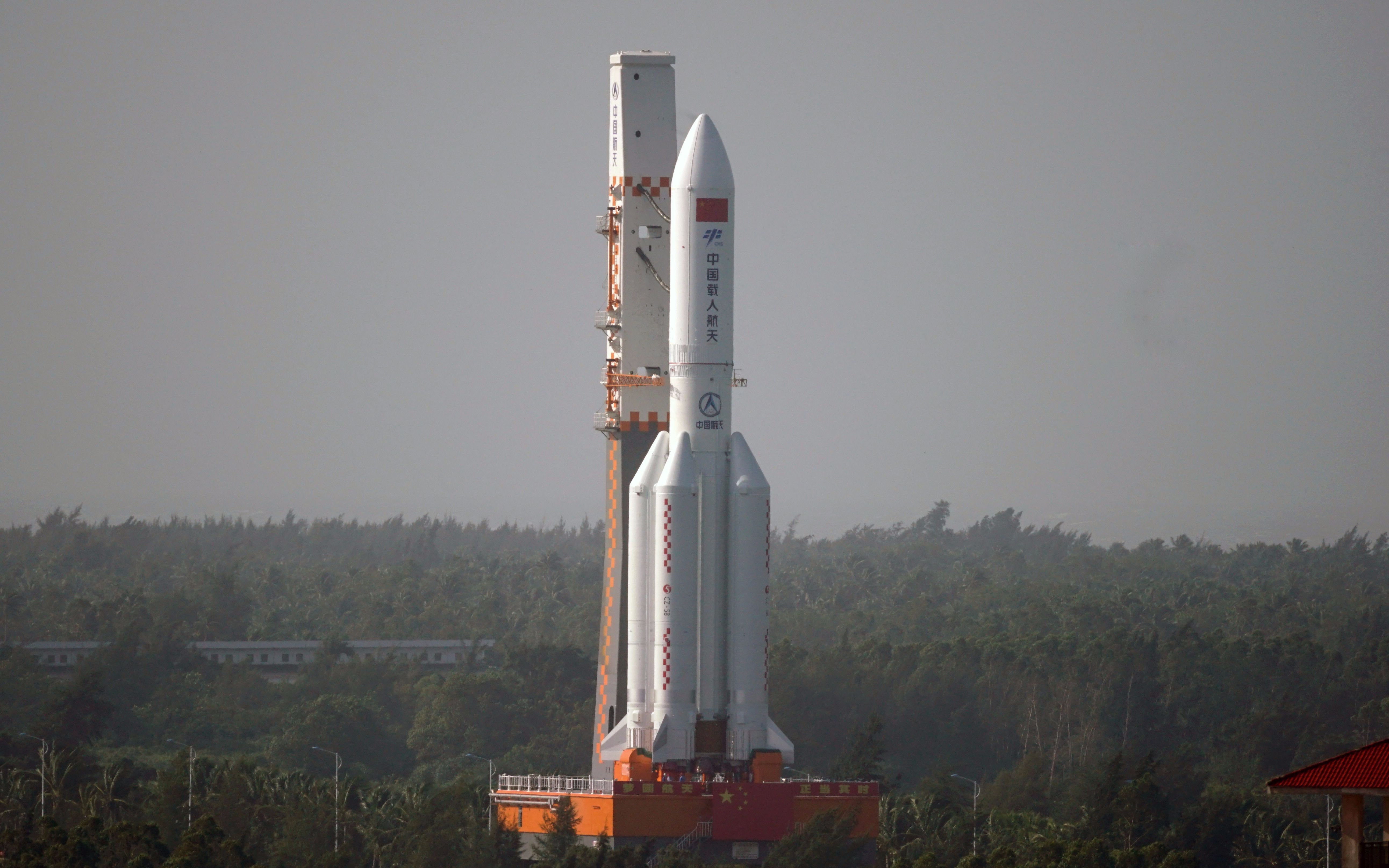 【4K】长征五号B遥四运载火箭与梦天实验舱转运视频(带解说)