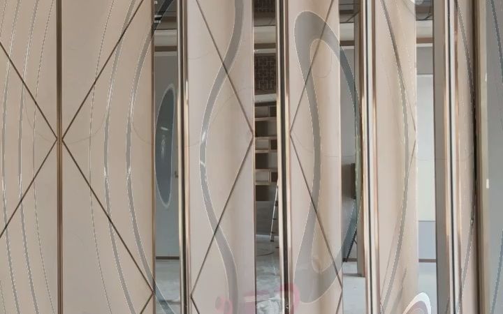 无框玻璃隔断厂家定制无框玻璃隔断无折叠移动无地轨吊滑门 #无框...