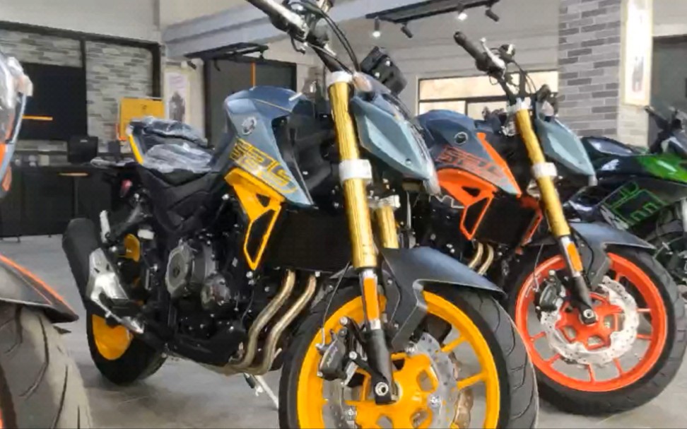 隆鑫无极525R,全新动力,全彩仪表,嚣张配色