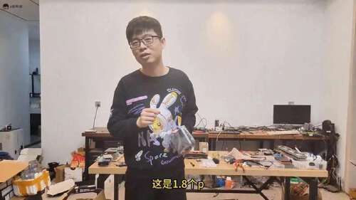 100块捡漏18T硬盘!小伙组NAS竟想回本赚钱,结局意想不到